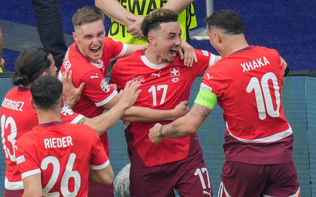 SOW Y VARGAS REPITEN CON SUIZA PARA EL CIERRE DE LA CLASIFICACIÓN ...
