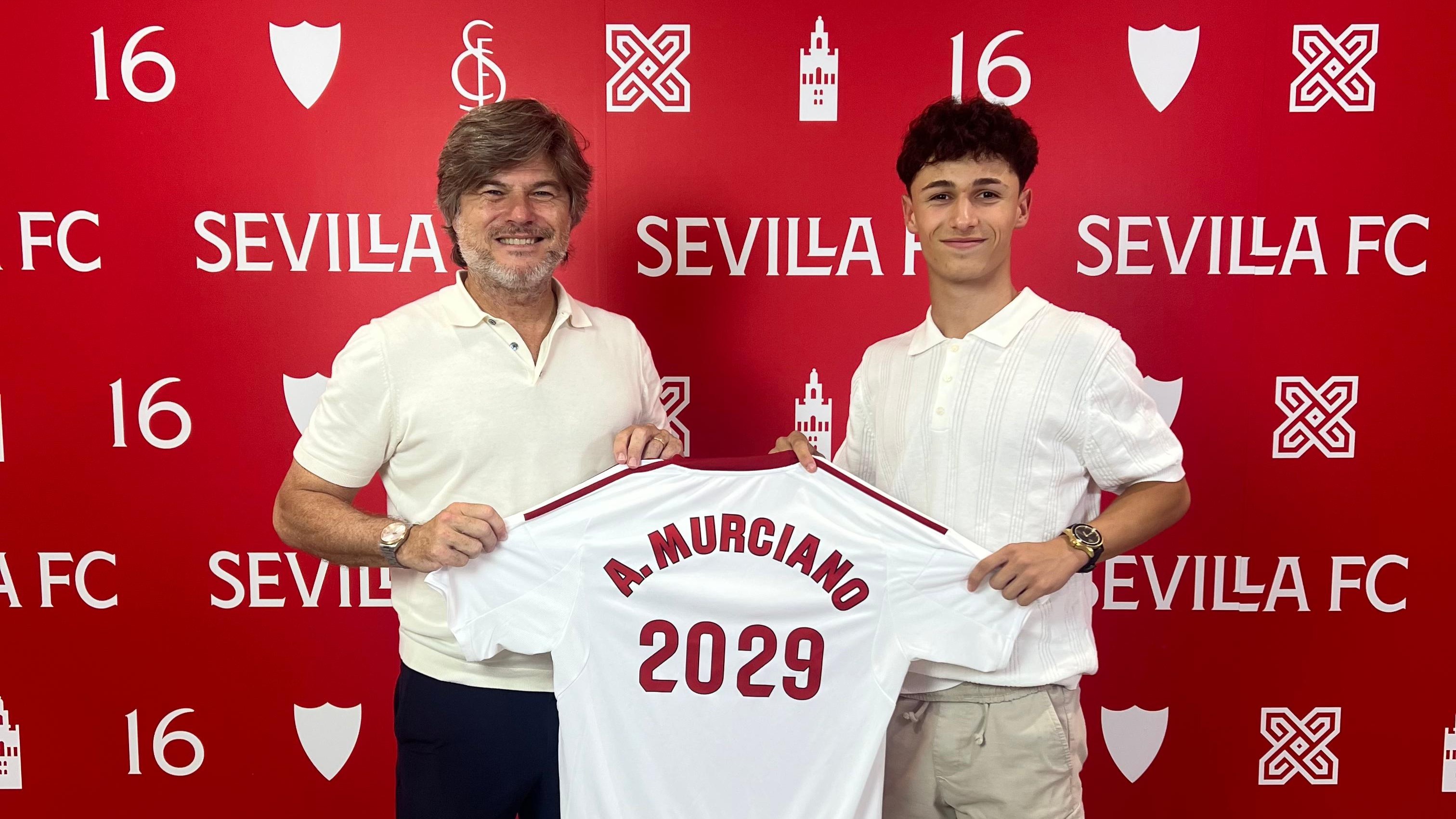 EL CANTERANO MURCI, SEVILLISTA HASTA 2029 | Sevilla FC